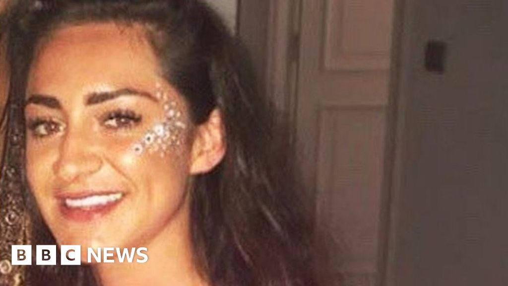 Brooke Morris: Rugby player missing after night out in Merthyr - BBC News