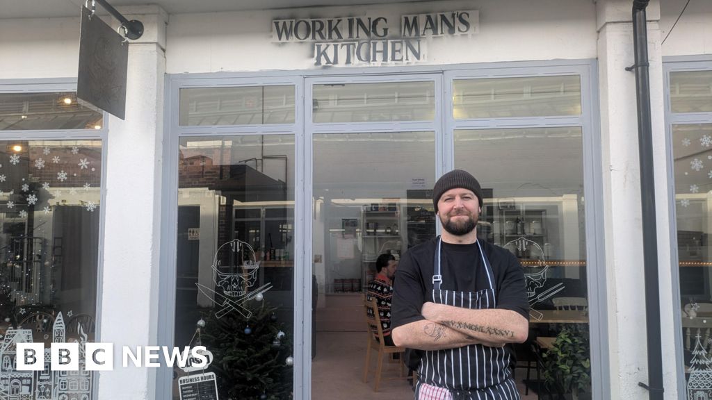 Nottingham cook behind viral pizza dog on helping SEN children - BBC News