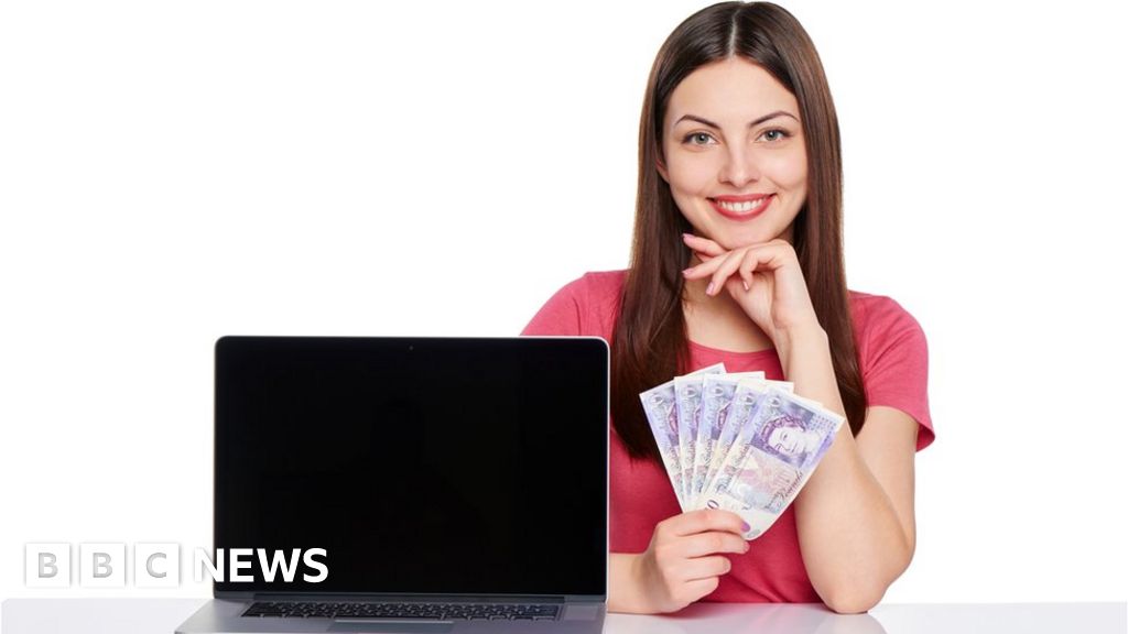 Regular savers tempted with cash prizes - BBC News