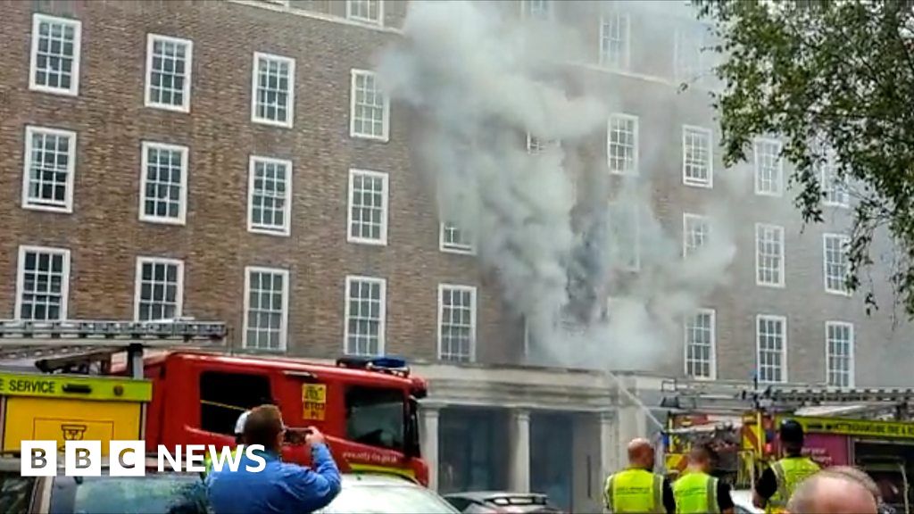 County Hall: Fire breaks out at Nottinghamshire County Council offices ...