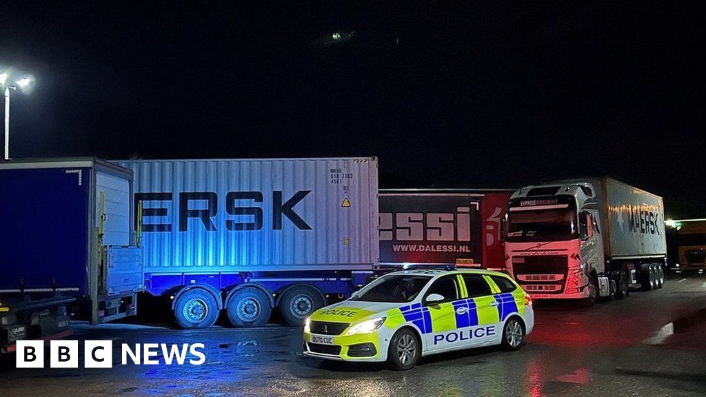 Four arrests after lorry break-ins at A14 services - BBC News