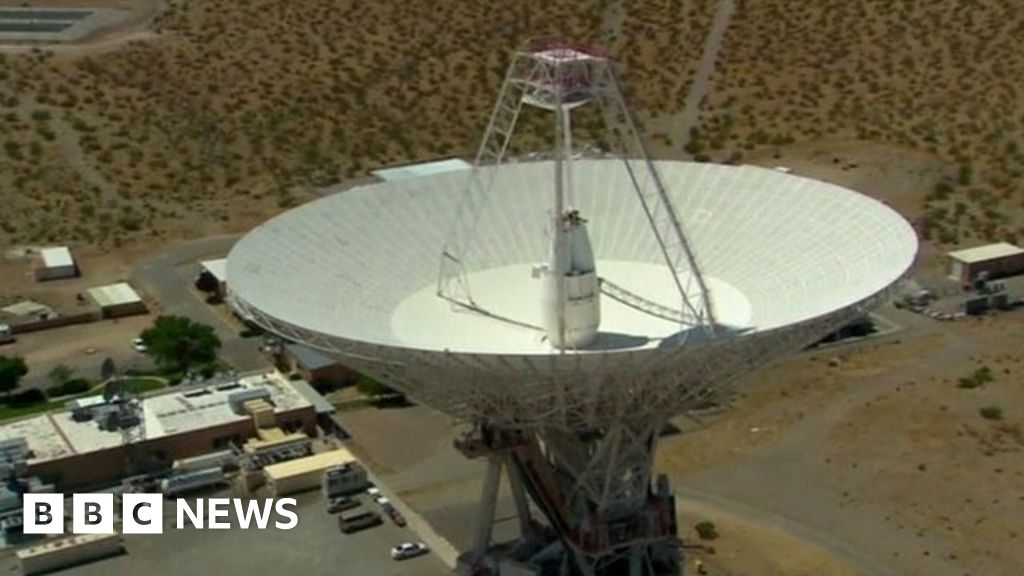 Nasa tracking Asteroid TB145 with radio telescopes - BBC News