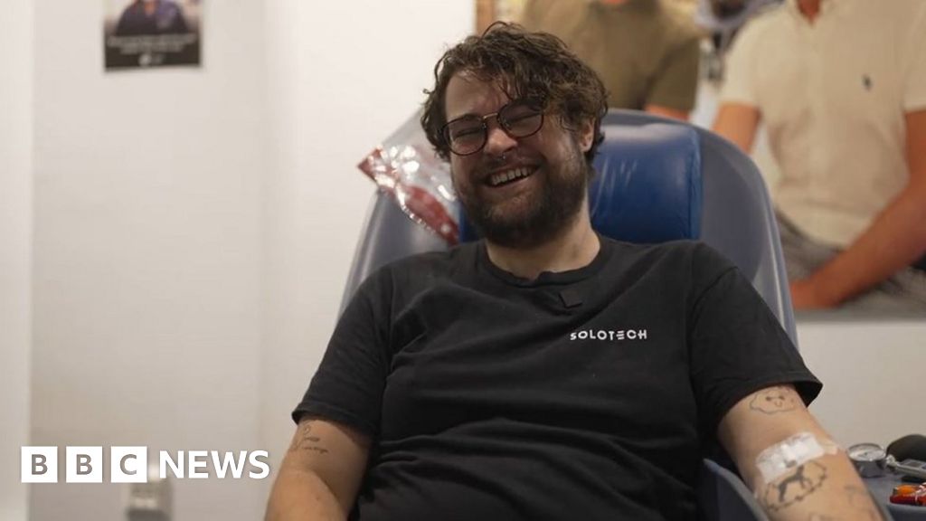 'It's my duty to give blood as often as I can' - BBC News
