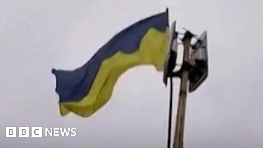 Ukraine: Flags being raised in retaken areas - BBC News