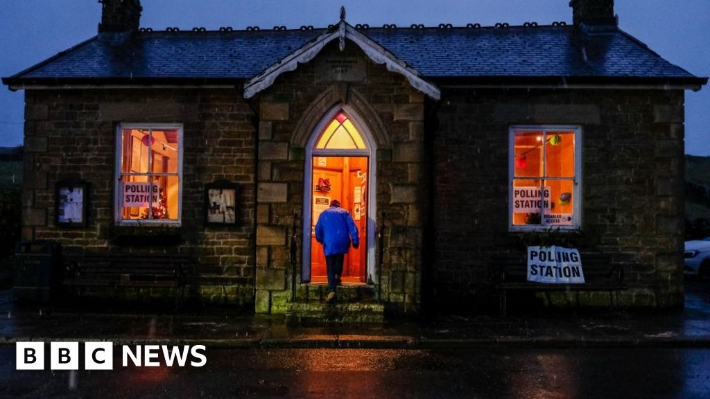 General election 2019: Polls close and counting gets under way - BBC News