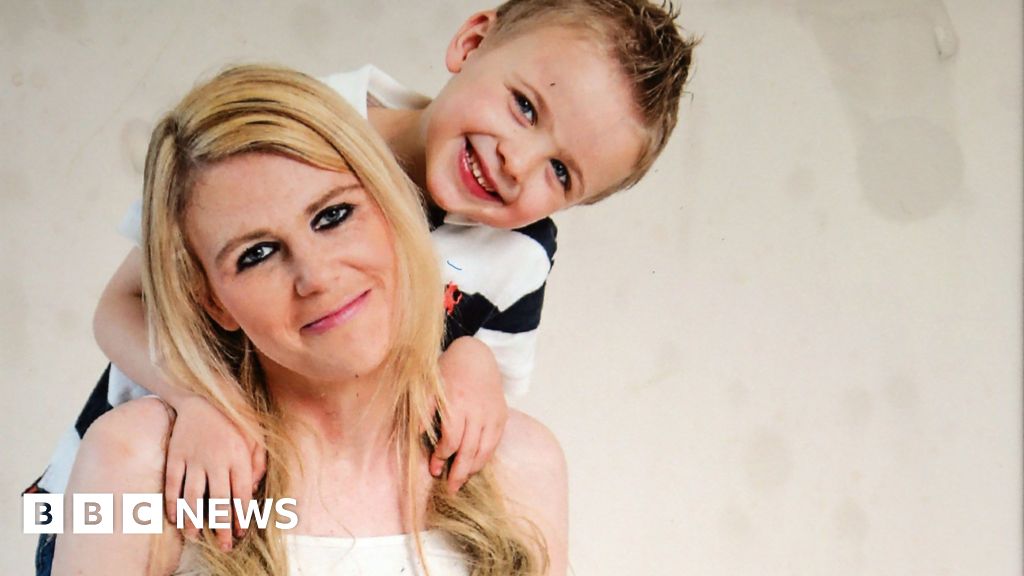 Joshua Kelly, six, dies after being hit by car in Newtownards - BBC News