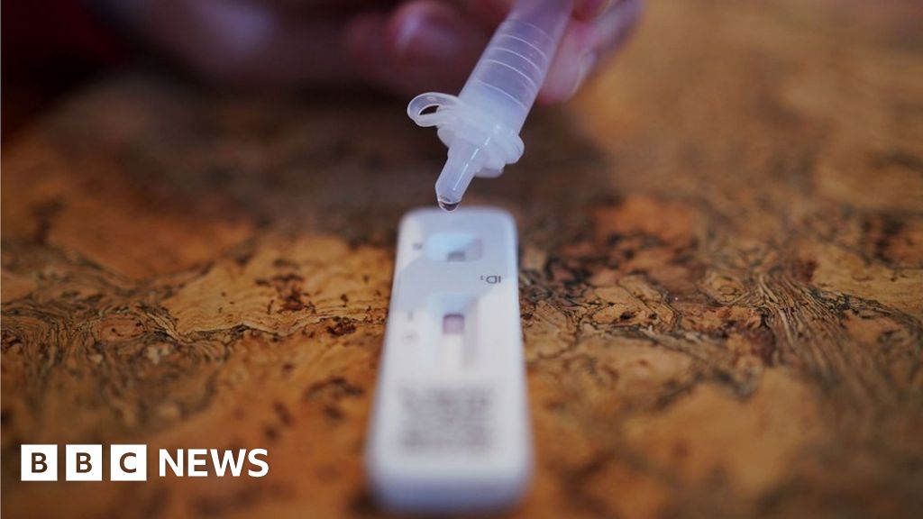 Essex: Omicron could cause staffing issues, doctor warns