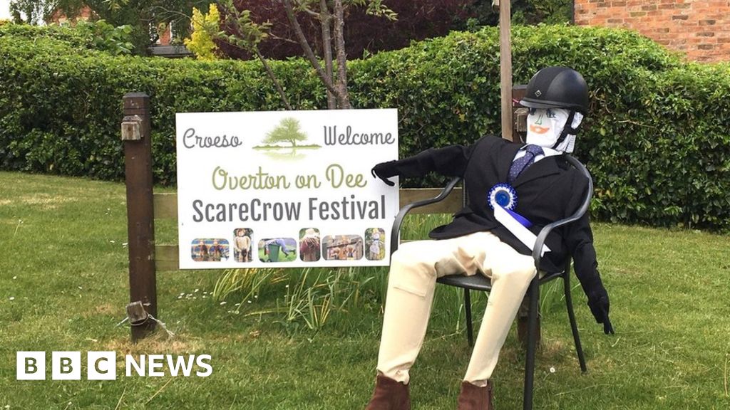 Coronavirus: Village scarecrow contest relieves lockdown blues - BBC News