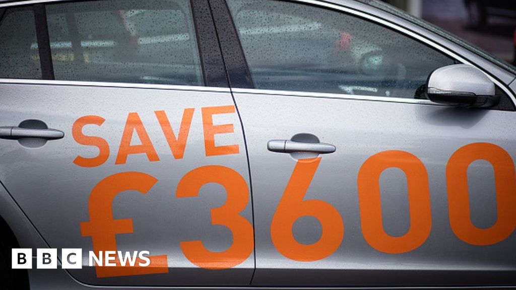 'Pre-reg' cars now widespread in UK - BBC News