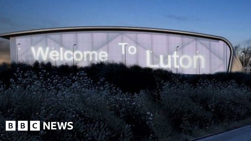 Newlands Park: New plans for land sold to fund Luton Town stadium - BBC ...