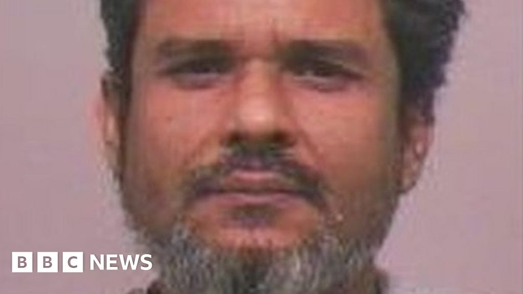 Mowbray Park rapist Syed Ali jailed after 'preying' on girl - BBC News