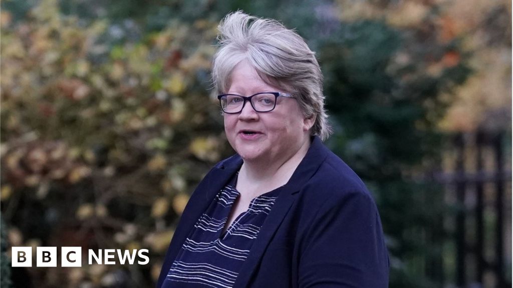 Coffey speech sparks row over Keyham gun crackdown - BBC News