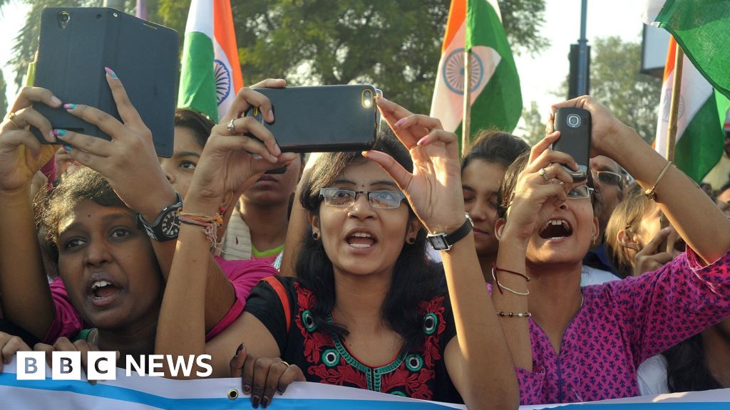 India withdraws controversial encryption policy - BBC News