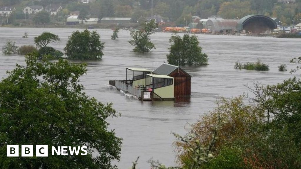 Flooding risk remains high in parts of Scotland despite rain easing