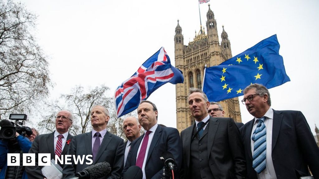 Brexit: DUP back PM as no deal opponents defeat government