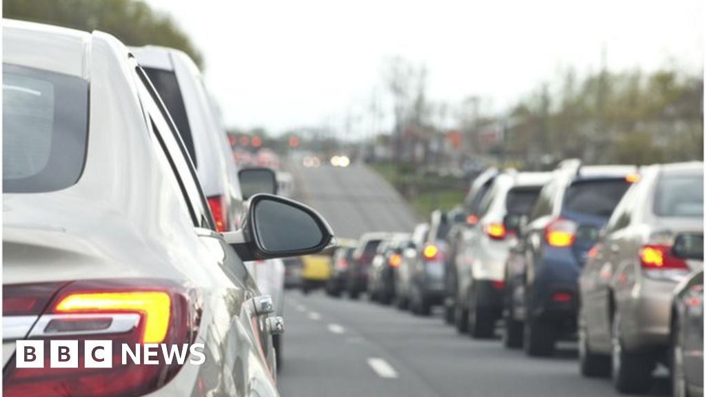 Minister explains bridge closure - BBC News