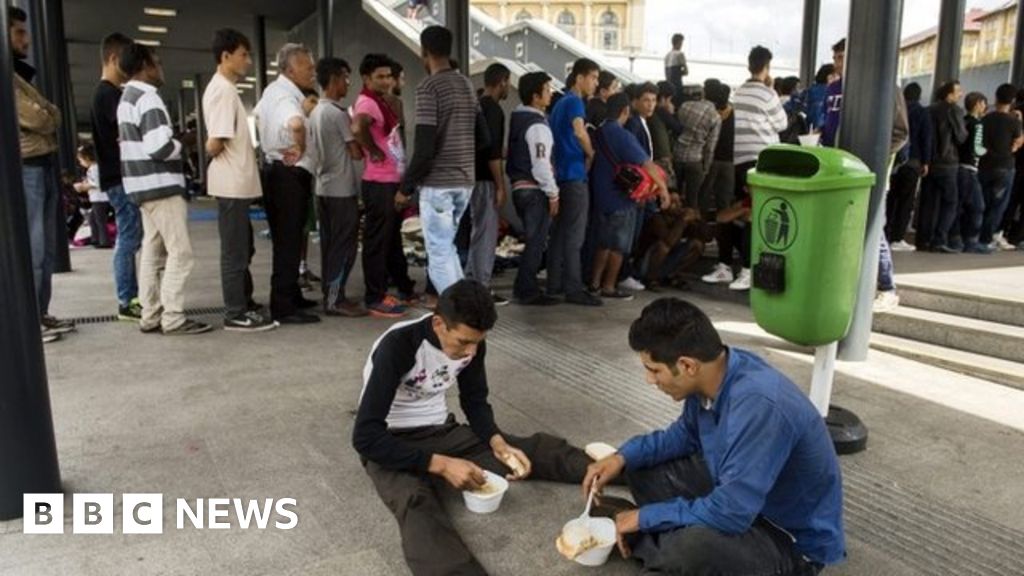 Migrant Crisis Hungary Station Feels Like A Refugee Camp Bbc News