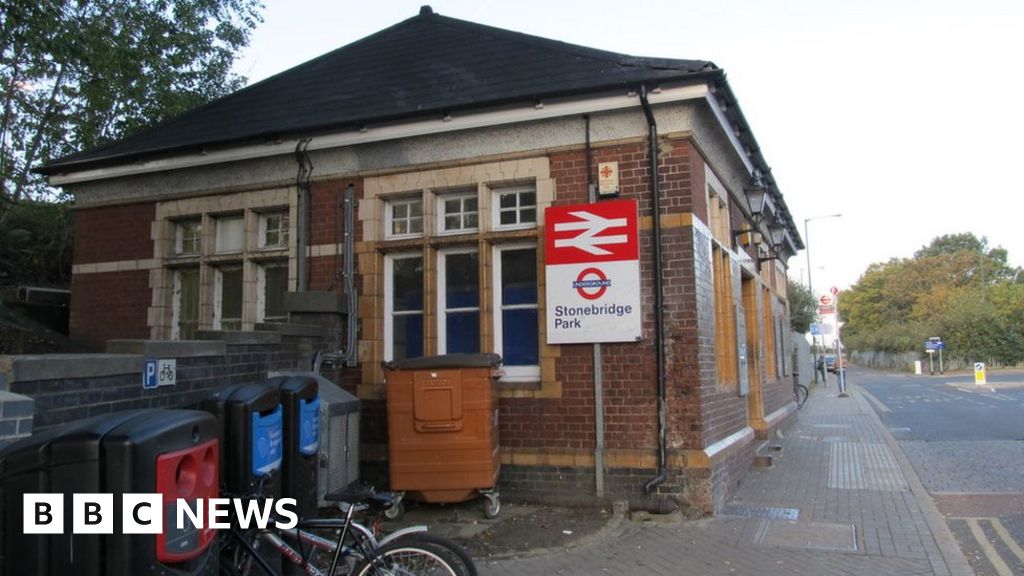 Stonebridge Park: Arrest after death of man hit by vehicle - BBC News