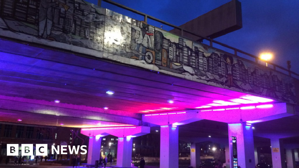 Coventry celebrates City of Culture win - BBC News