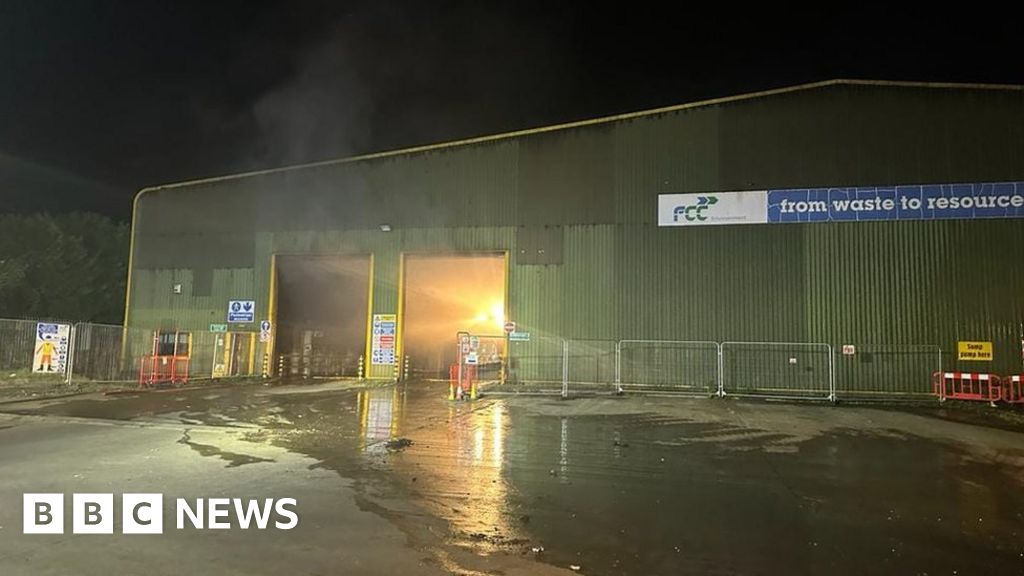 Fire crews tackle large blaze at Haverhill recycling centre - BBC News