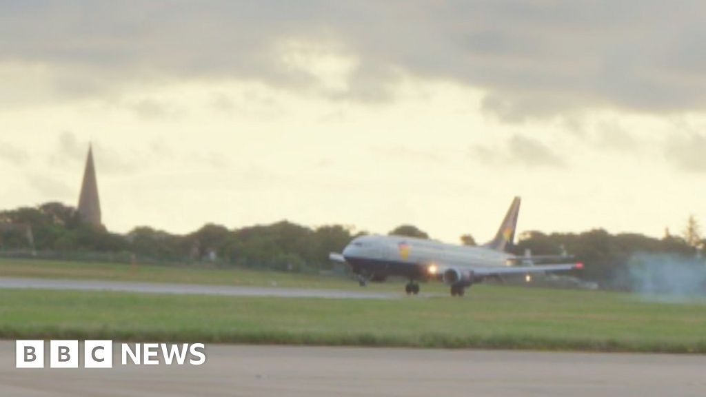 Jersey's mail plane delivers for the final time