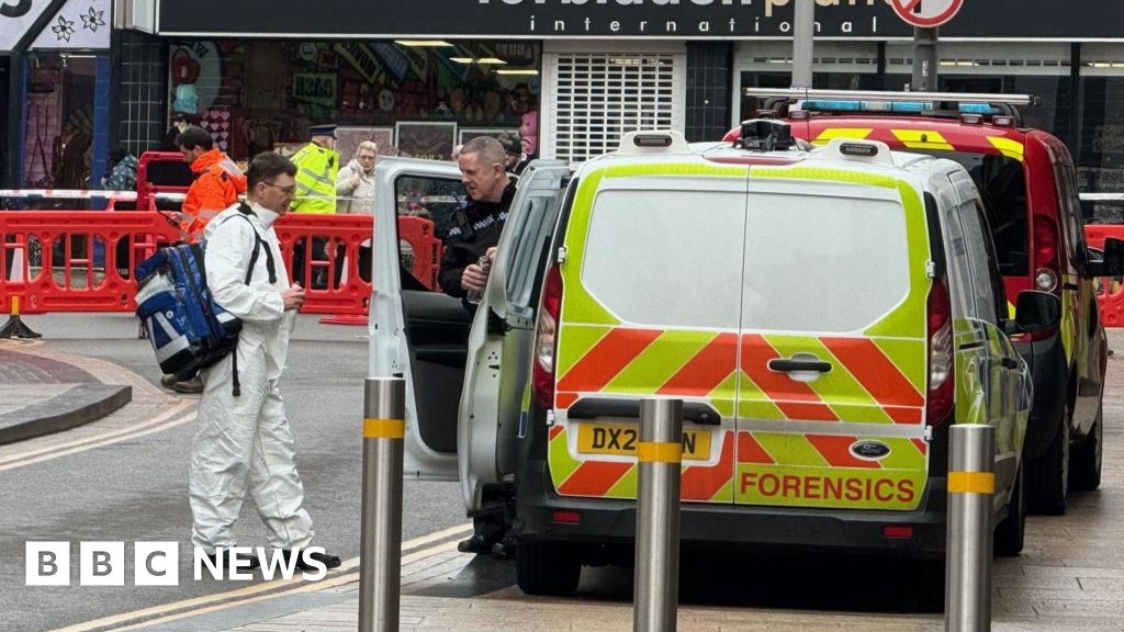 Hanley building search underway as fears of body inside - BBC News