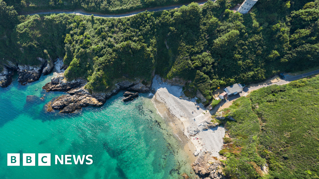 Controlled detonation on WW2 device carried out on Guernsey coast
