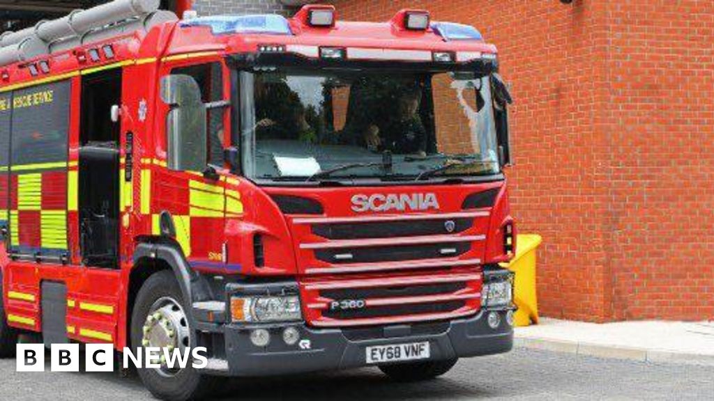 Surrey Fire and Rescue Service station open days across Surrey - BBC News