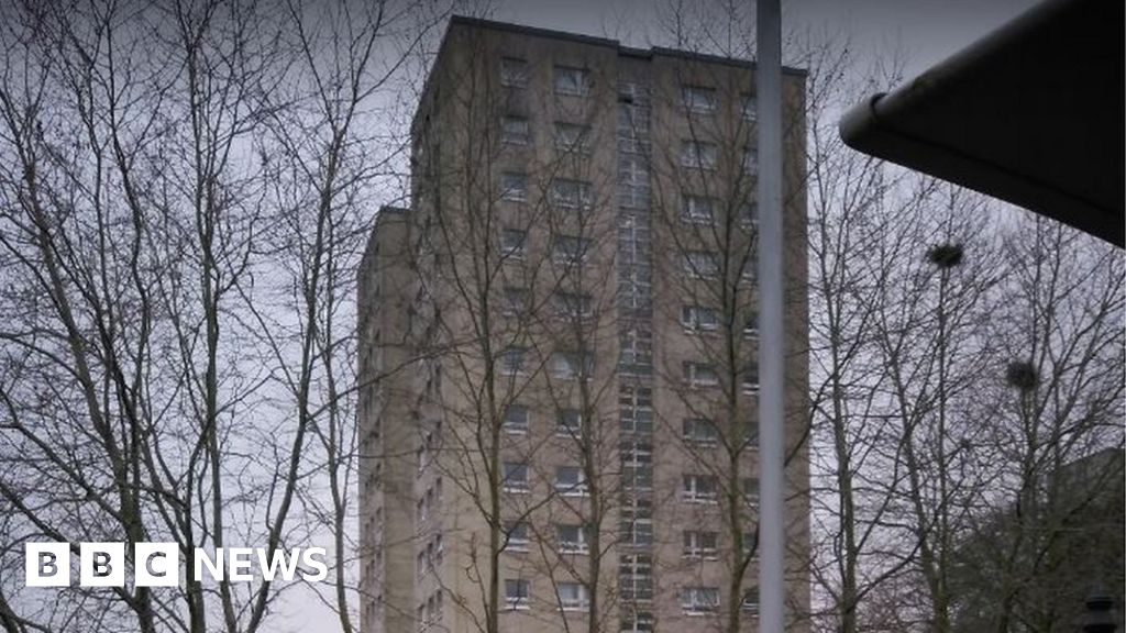 Sprinklers to be fitted in three Reading high-rise blocks - BBC News