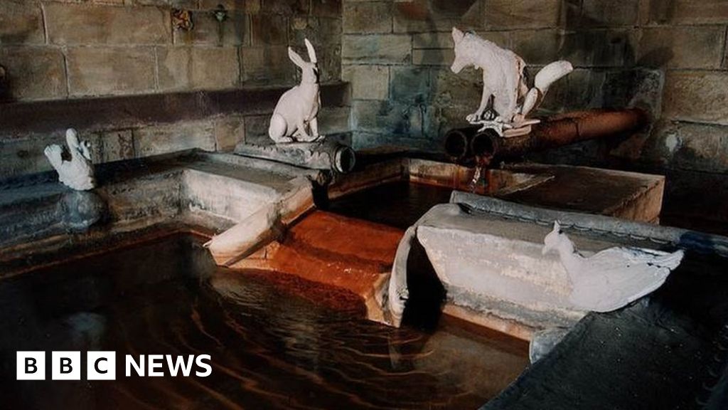 Edinburgh's little stone buildings hiding water secrets - BBC News