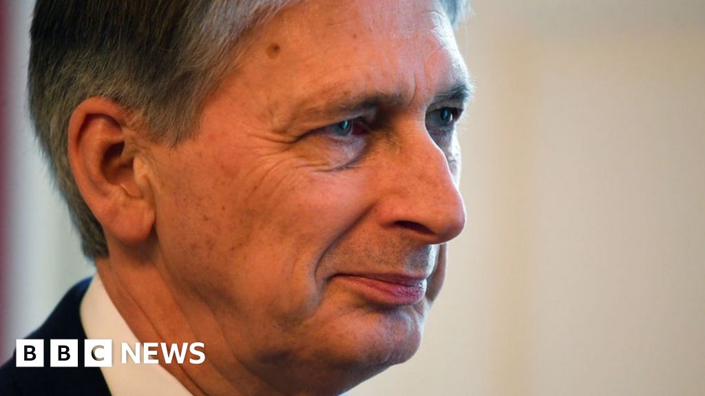 Hammond joins Brexit roadshow