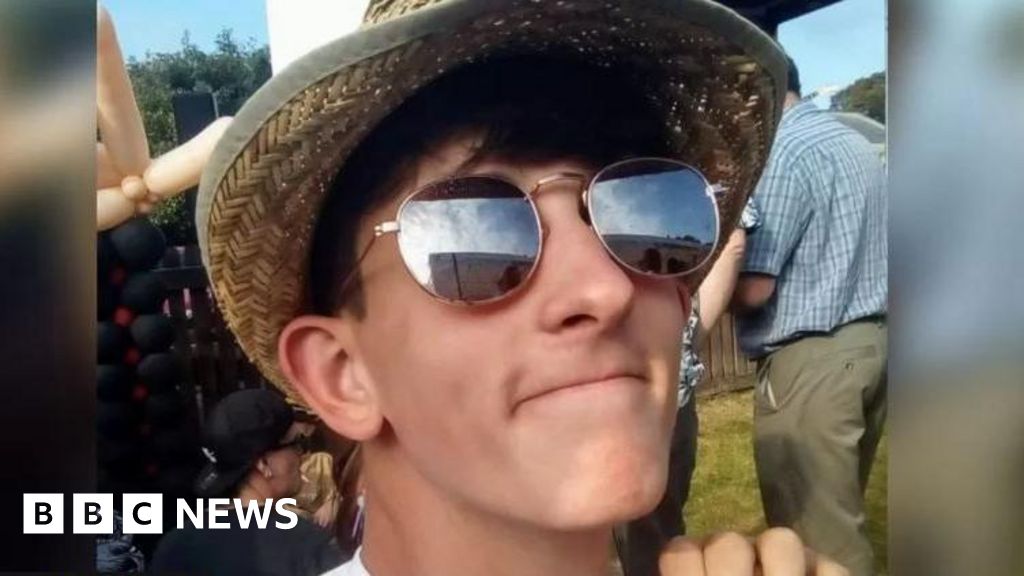 Teenager on Bodmin murder charge is released - BBC News