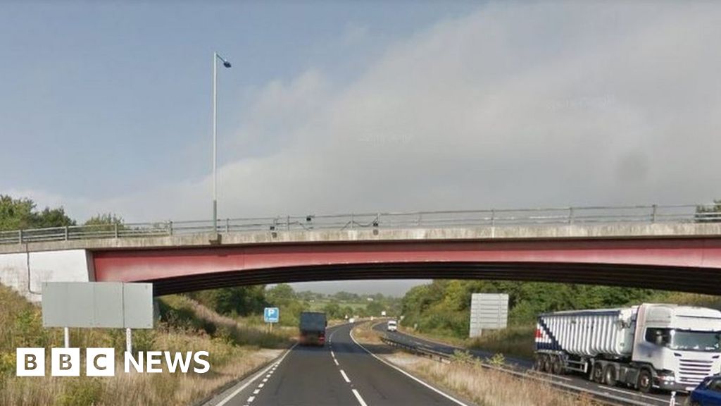 Cyclist on 'unusual three-wheeler' killed in A303 crash - BBC News