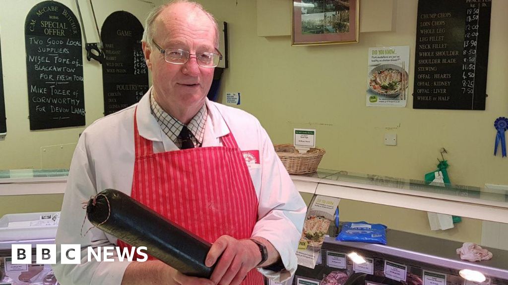 Black pudding saves butcher trapped in freezer - BBC News