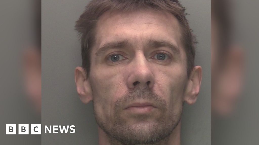 Boston: Man who killed and dismembered ex-partner jailed - BBC News