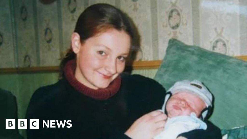 Daughter pays tribute to mum killed in Grimsby crash