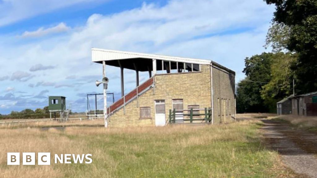 Cottenham horse racing grandstand to become new home