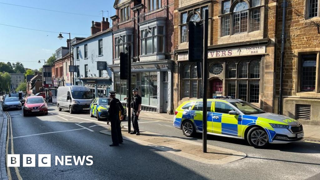 Wellingborough Murder probe begins after man 'falls from window'