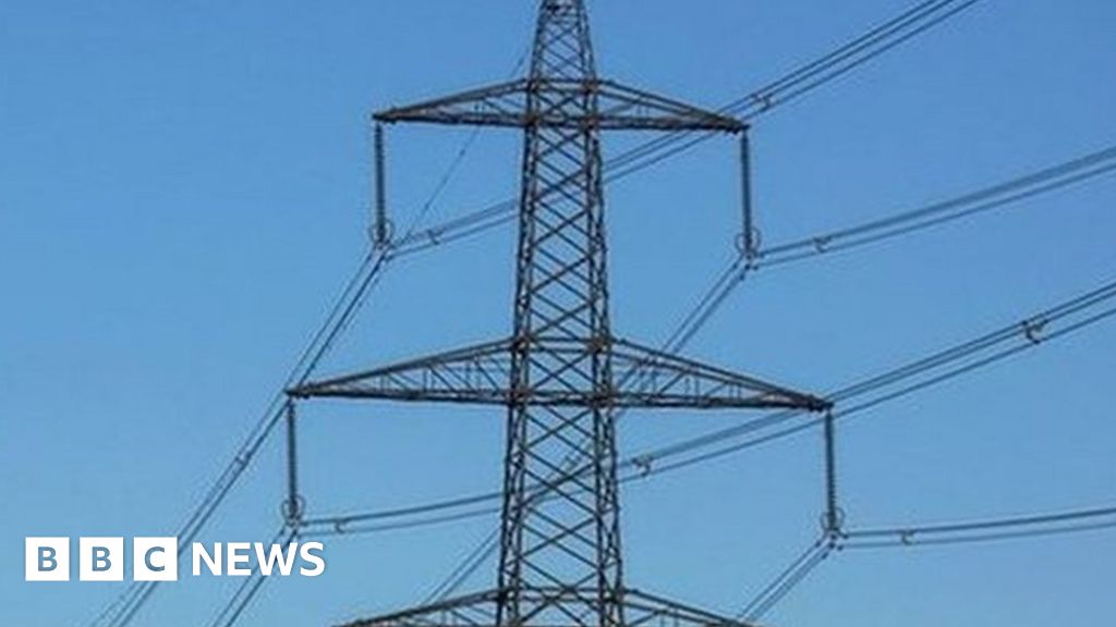East Anglia pylons: Landowners contacted over 112-mile power line - BBC ...