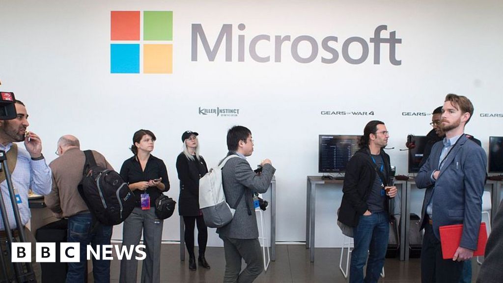 Microsoft partners with old rival Linux Foundation - BBC News