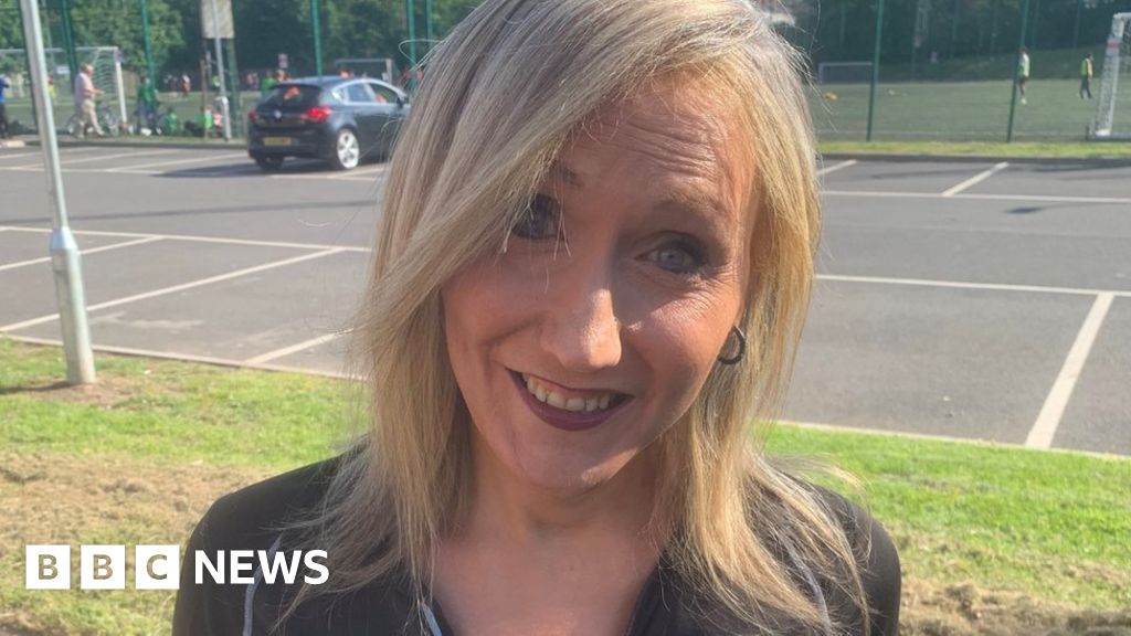 'Use NHS wisely' warning ahead of post-Easter strike - BBC News