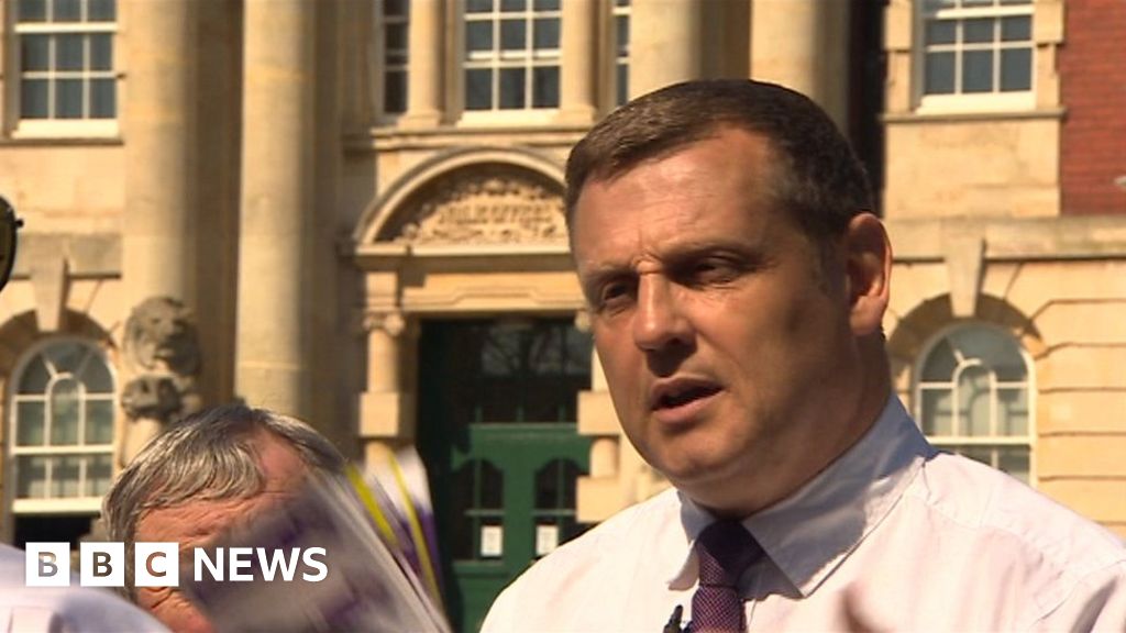 UKIP candidates 'being parachuted in' to Wales - BBC News