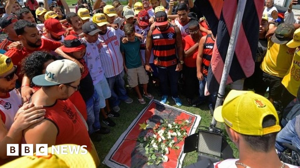 Flamengo football club: Victims named in Rio fire - BBC News