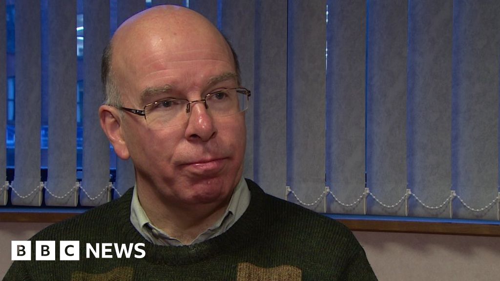 RHI scandal: Hamilton 'in cloud cuckoo land' - BBC News