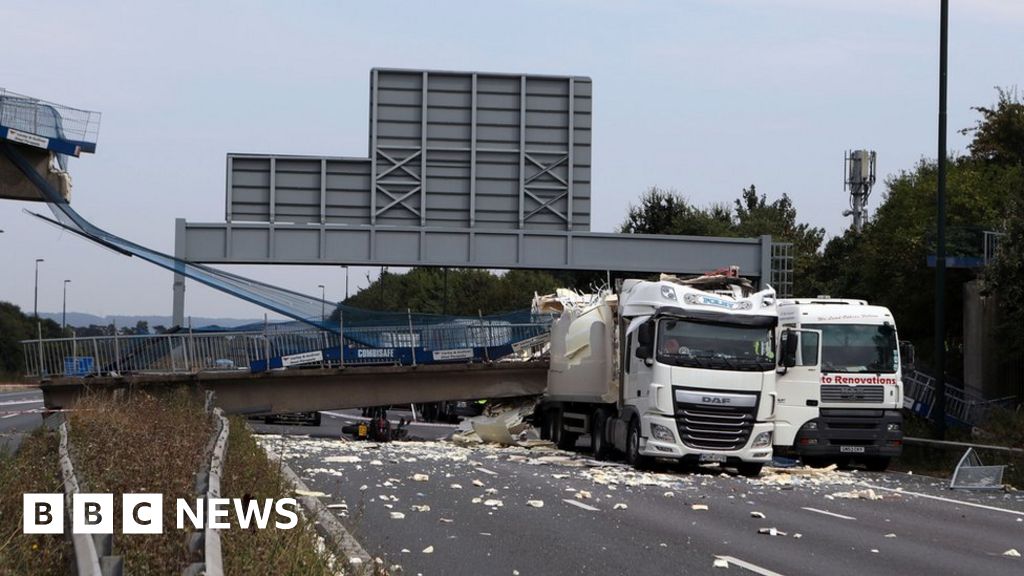 M20 motorway reopens after bridge collapse - BBC News
