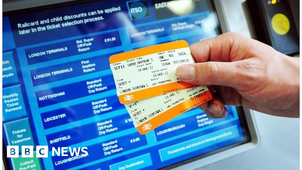 Paperless rail tickets across UK by 2019 - Chris Grayling - BBC News