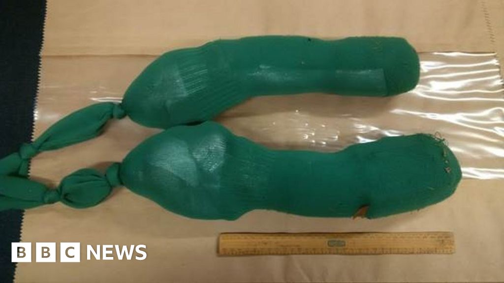 Leicester man who tried to throw socks into prison jailed