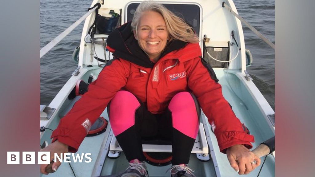 Police officer to row across the Atlantic in record bid - BBC News