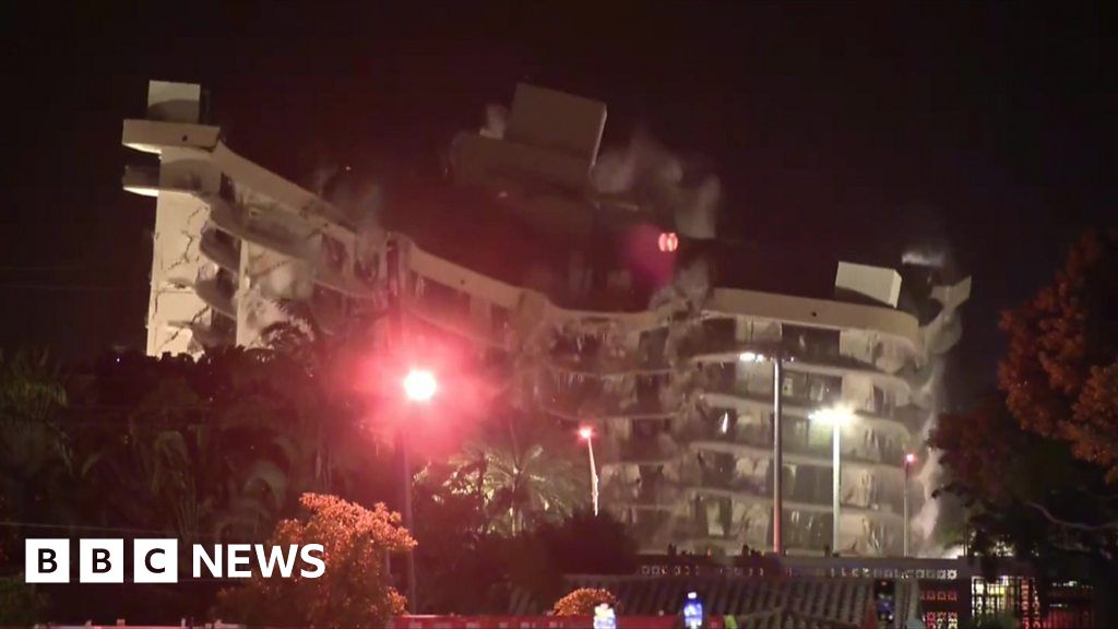Miami building collapse: Remaining wing of building demolished - BBC News