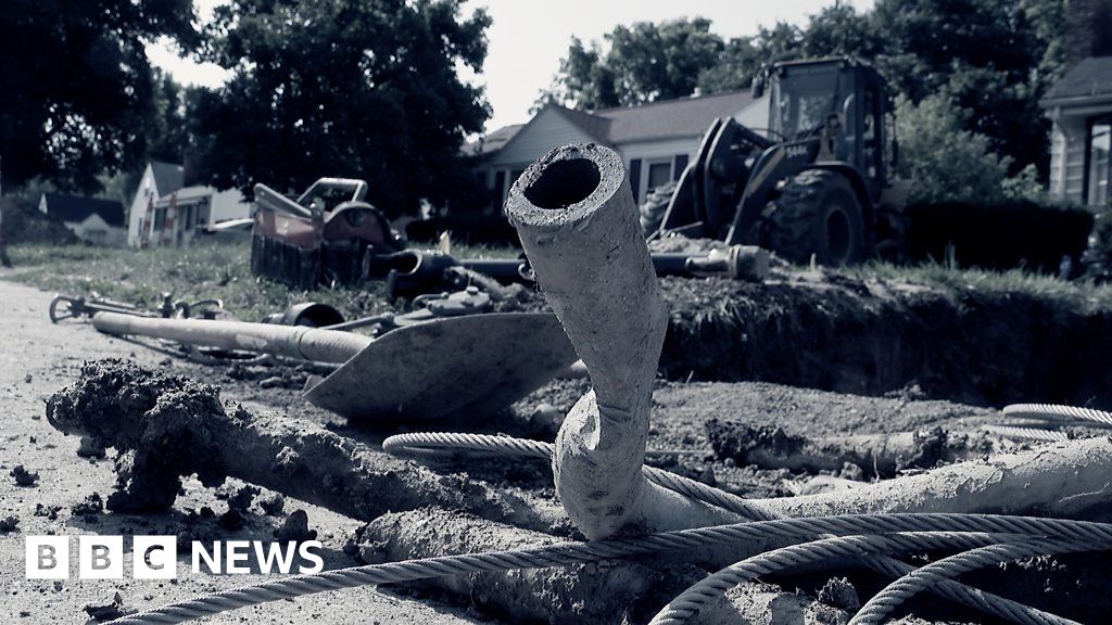 Why America's drinking water crisis goes beyond Flint